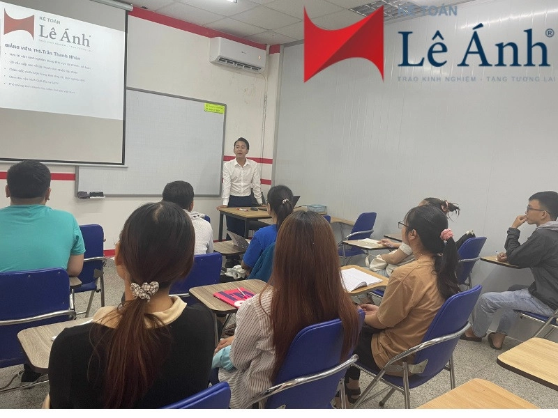 Thầy Trần Thanh Nhàn